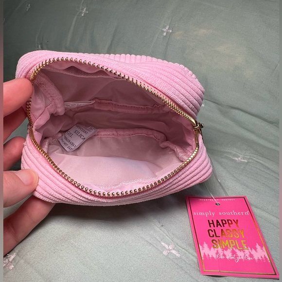 Simply Southern | Bags | Nwt Simply Southern Palm Mini Zip Bag Pink ...